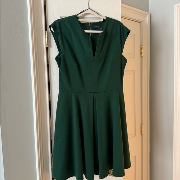 Gabby Skye | Dresses | Gabby Skye Forest Green Cap Sleeve Dress | Poshmark